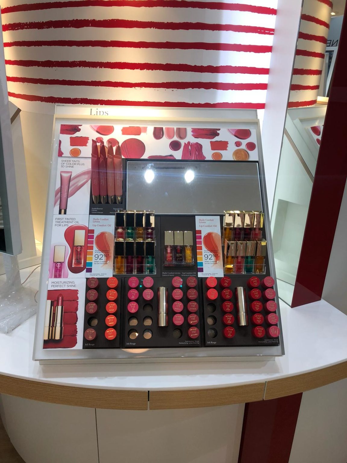 Clarins – Make Up Bar POSM – Blackvine